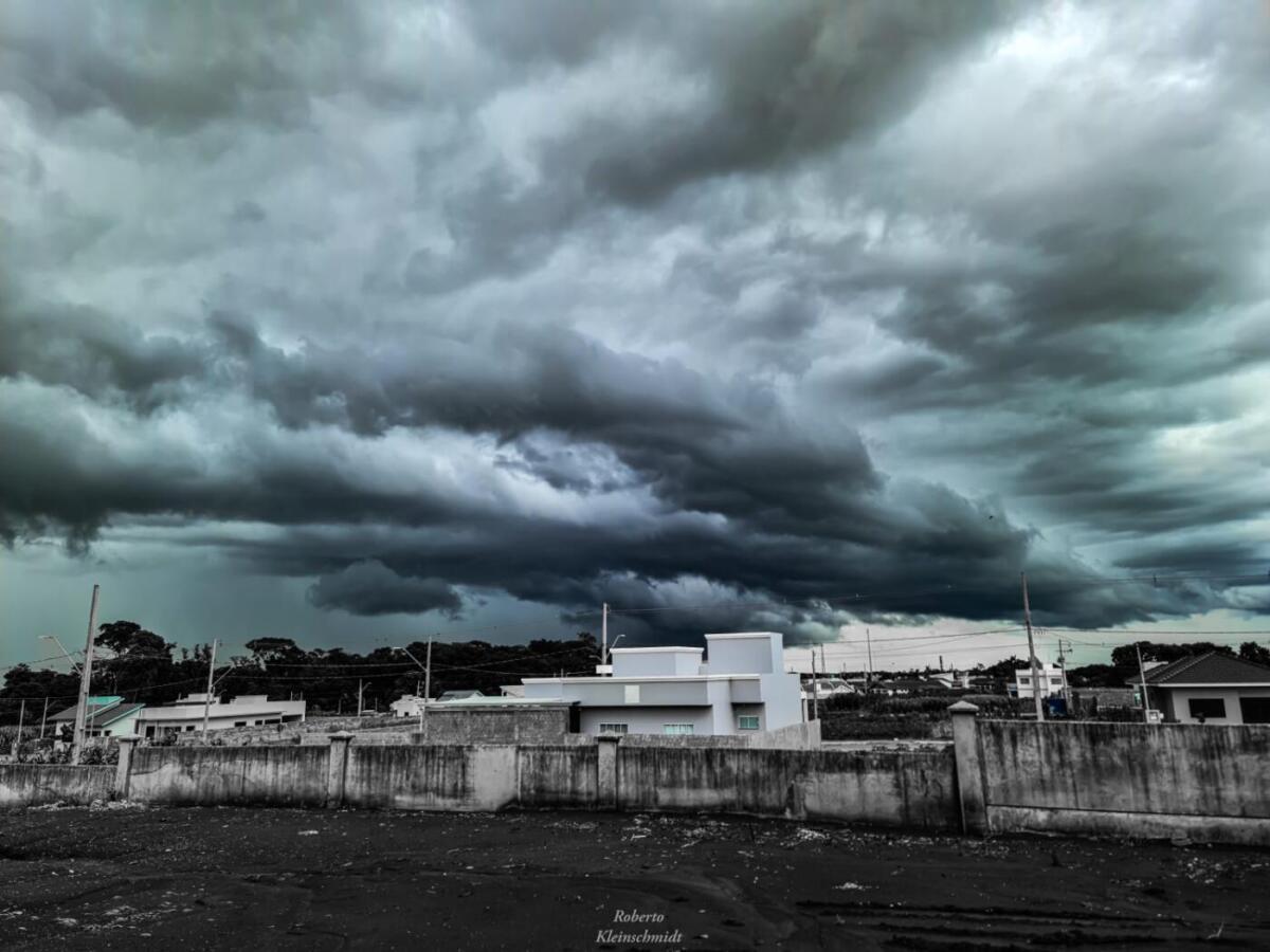 Dia de temporal - O Presente